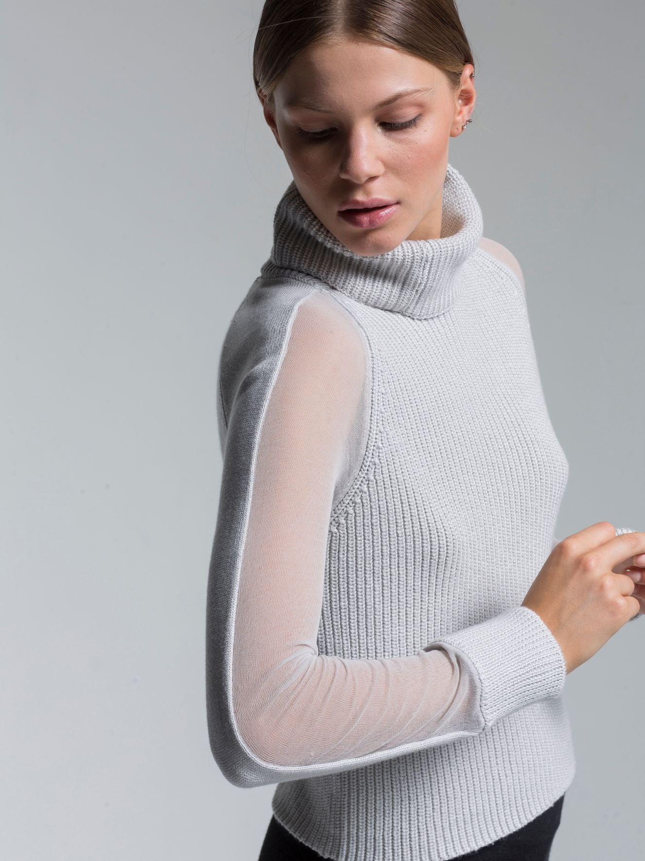 N92-C - Detachable Neck Sheer Pullover